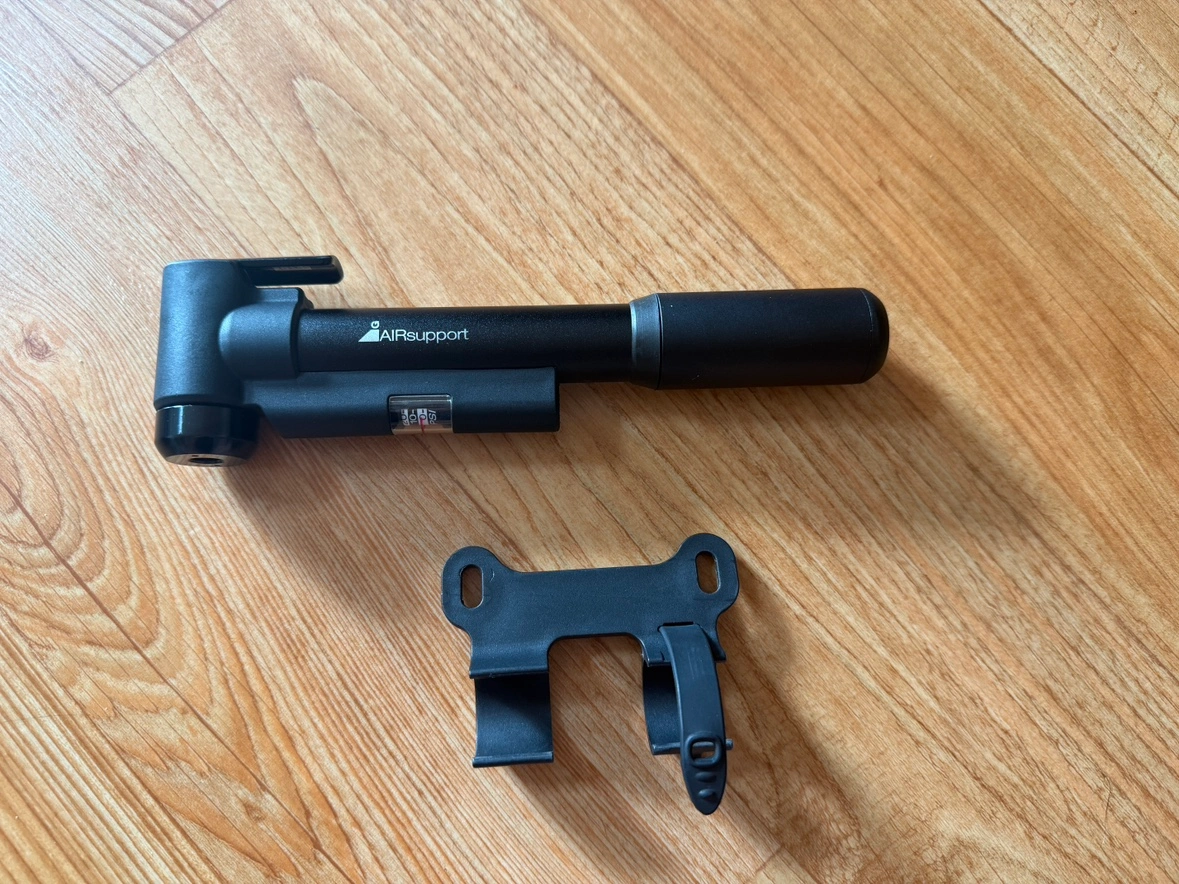 트렉 본트래거 에어 서포트 및 게이지 미니펌프 팝니다. | 주엽동 | 스포츠/레저 | 당근 중고거래