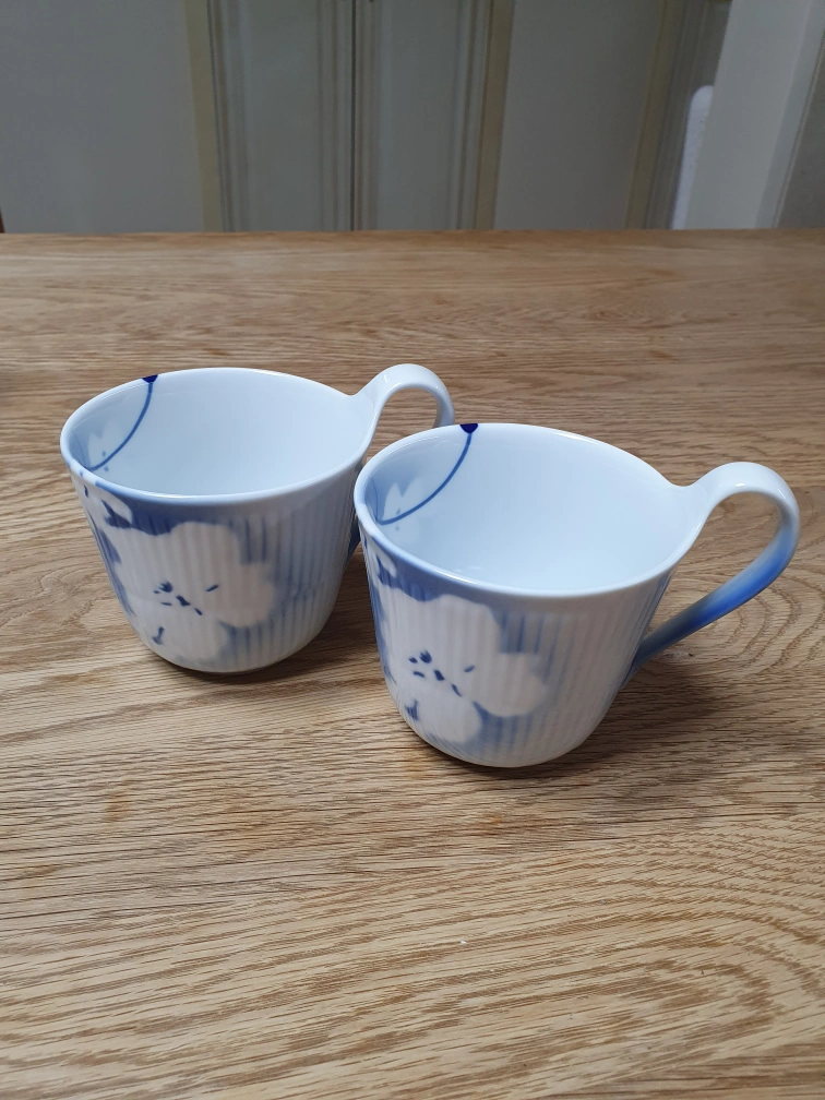 로얄코펜하겐 메가 로즈 하이 핸들 330ml 2p | 논현동 | 생활/주방 | 당근 중고거래