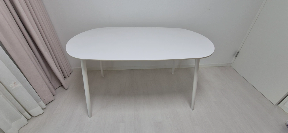 타원형 식탁 책상 | 동빙고동 | 가구/인테리어 | 당근 중고거래