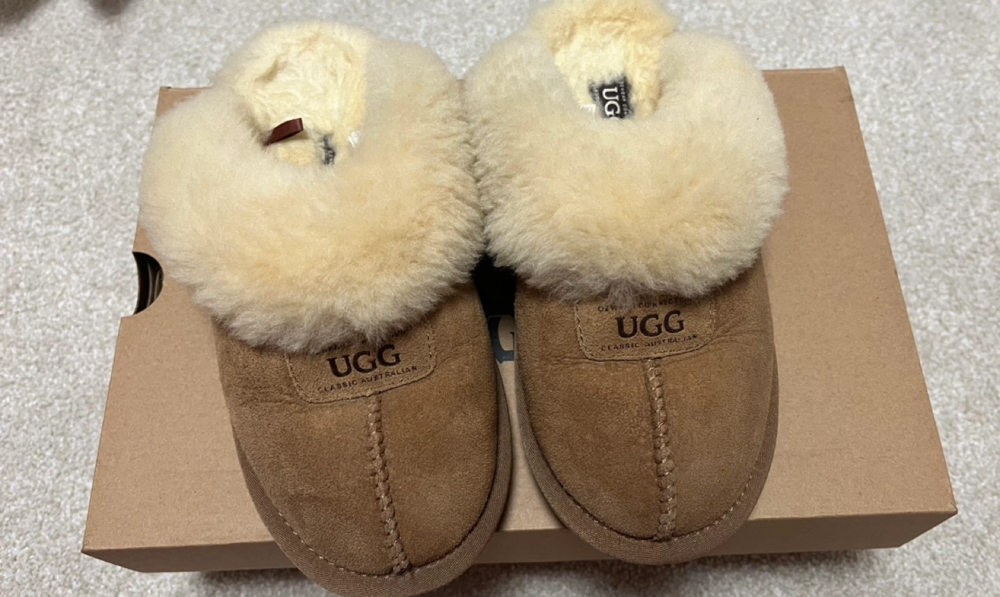 Ugg 어그 슬리퍼 220 | 왕길동 | 여성잡화 | 당근 중고거래