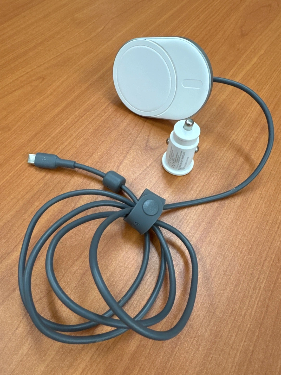 벨킨 부스트업 맥세이프 15W 차량용 무선 충전기 거치대, WIC008 | 갈월동 | 디지털기기 | 당근 중고거래