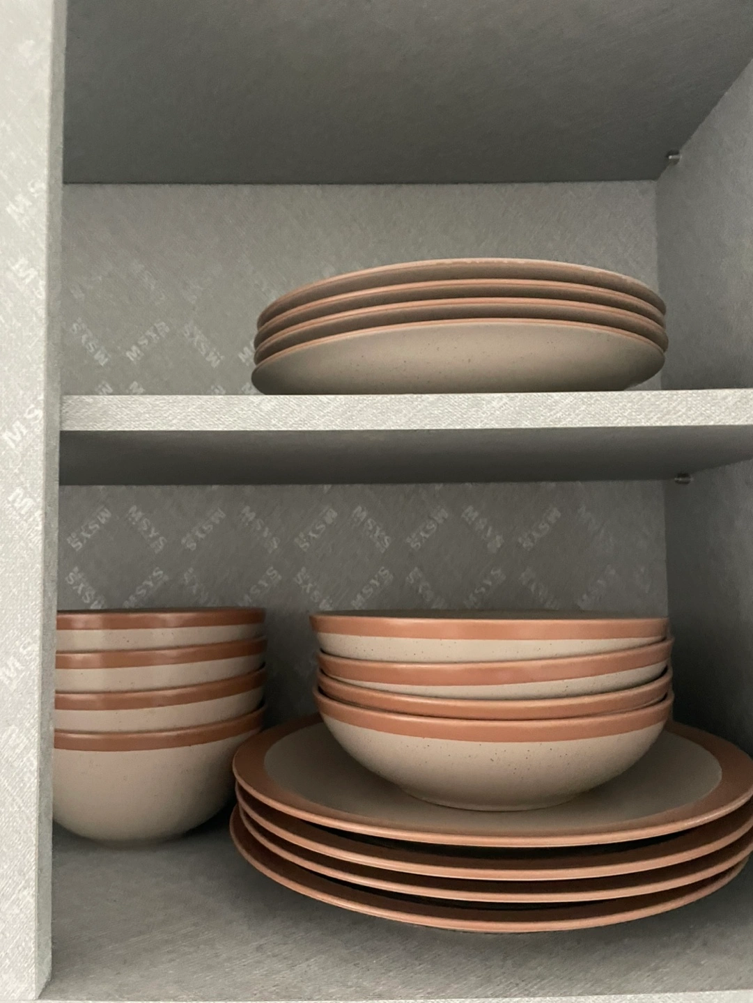 접시 2종, 라면기 2종 접시 그릇 세트 | 문화1동 | 생활/주방 | 당근 중고거래