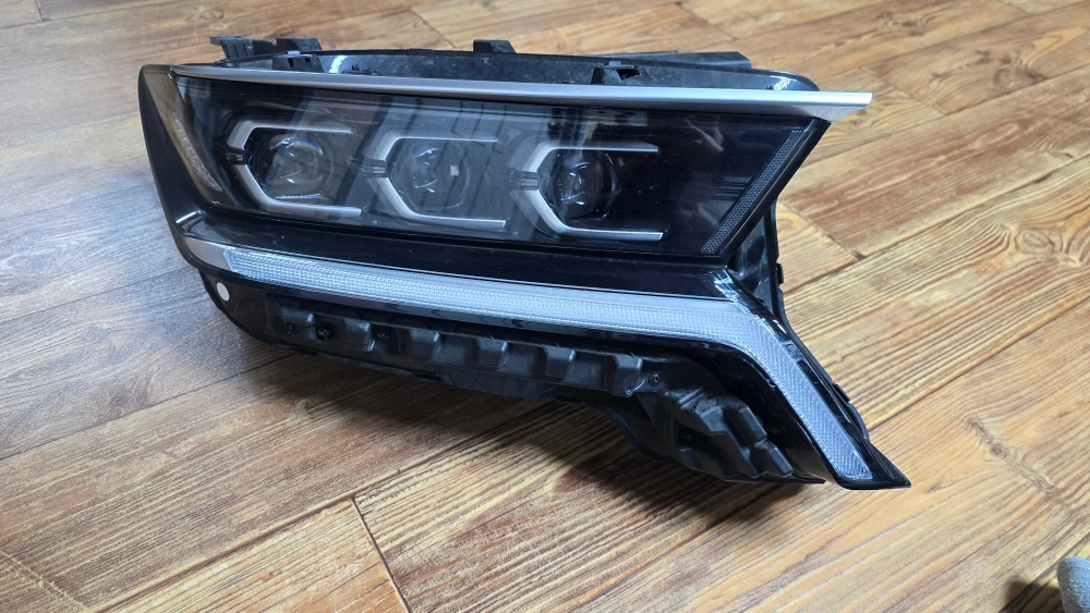 쏘렌토 mq4 조수석 헤드라이트(3구 full led) | 기타 중고물품 | 당근 중고거래