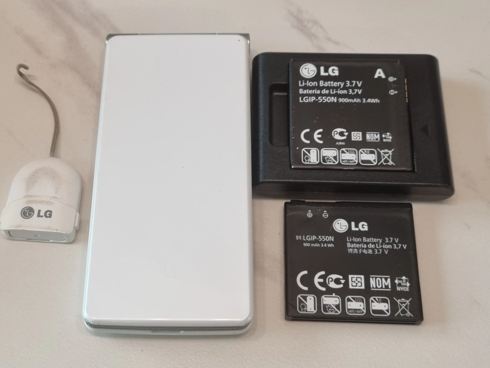 LG 구형 폴더폰(스마트폰 아님) | 운정4동 | 디지털기기 | 당근 중고거래