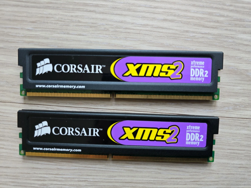 DDR2 램 (1024mb × 2개) | 신문로1가 | 디지털기기 | 당근 중고거래