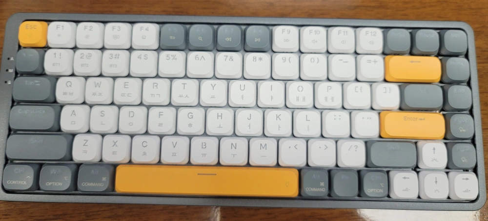 앱코 ak84bt 블루투스 무선 슬림 기계식 키보드(그레이화이트) | 야탑동 | 디지털기기 | 당근 중고거래