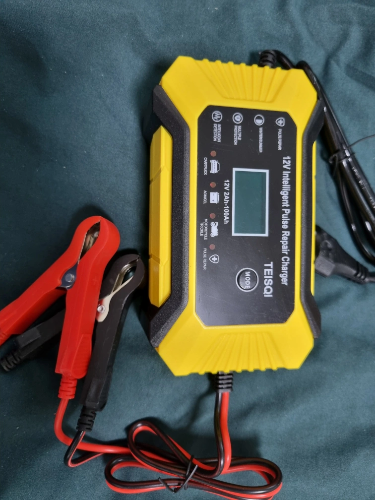 12V 펄스 충전기 자동차 ,오토바이 충전기 배터리재생기 | 일산동 | 디지털기기 | 당근 중고거래