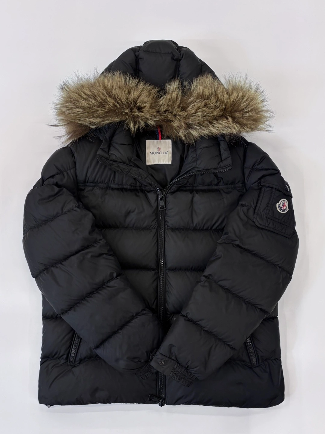 몽클레어 마르크 패딩 4사이즈 | 역삼1동 | 남성패션/잡화 | 당근 중고거래