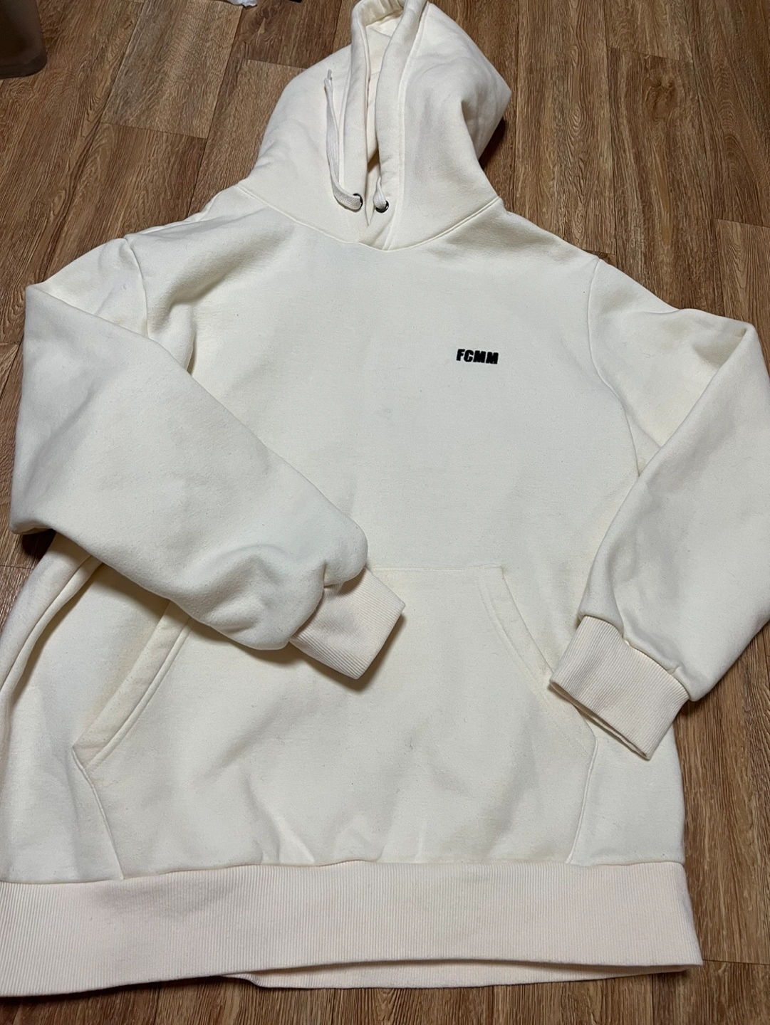 에프씨엠엠 fcmm 세트 베이직 라인 셋업 클럽 에센셜 후드 M , 클럽 에센셜 스웻 팬츠 S 버터색 | 성수동2가 | 여성의류 | 당근 중고거래