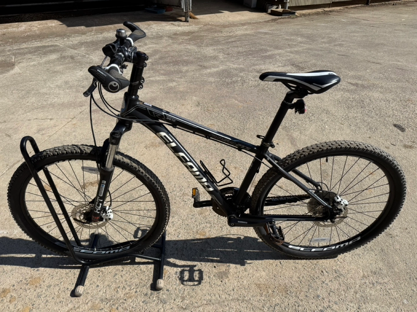 엘파마 로사 27.5 R570 (ELFAMA ROSA 27.5 R570) 입문형 MTB 자전거 | 스포츠/레저 | 당근 중고거래