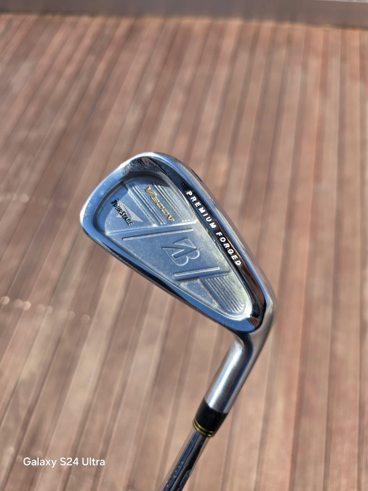 V300 5세대 4번아이언 950R 석교상사정품 | 송동 | 스포츠/레저 | 당근 중고거래