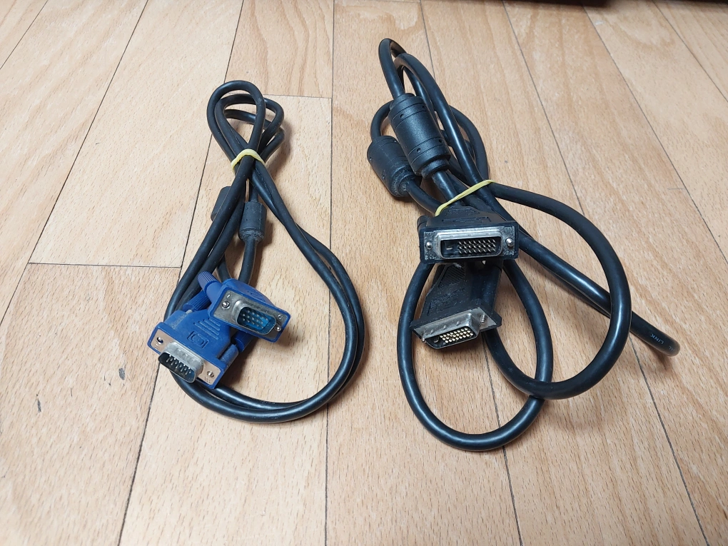 DVI, VGA 케이블 RGB케이블 모니터연결서 모니터케이블 | 태평2동 | 디지털기기 | 당근 중고거래