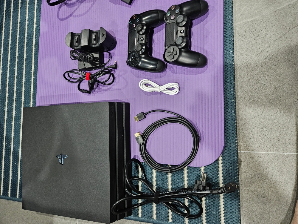 플스4 프로 PS4 PRO(SSD 1TB 교체) 및 VR 팝니다 | 장군면 | 취미/게임/음반 | 당근 중고거래