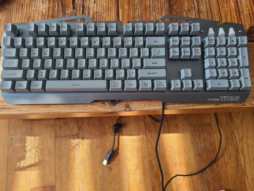 스톰엑스 타이탄 SE 키보드 (stormx titan) | 부민동1가 | 디지털기기 | 당근 중고거래