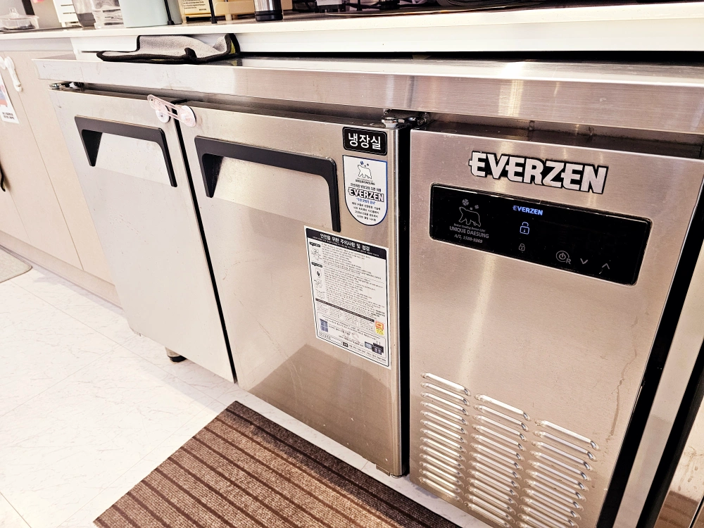 EVERZEN 냉장고 에버젠 테이블 냉장고 간냉식 | 태장동 | 생활/주방 | 당근 중고거래