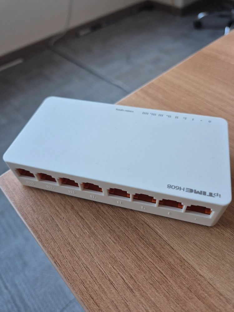 ipTIME 8포트 스위치 H608 | 관평동 | 디지털기기 | 당근 중고거래