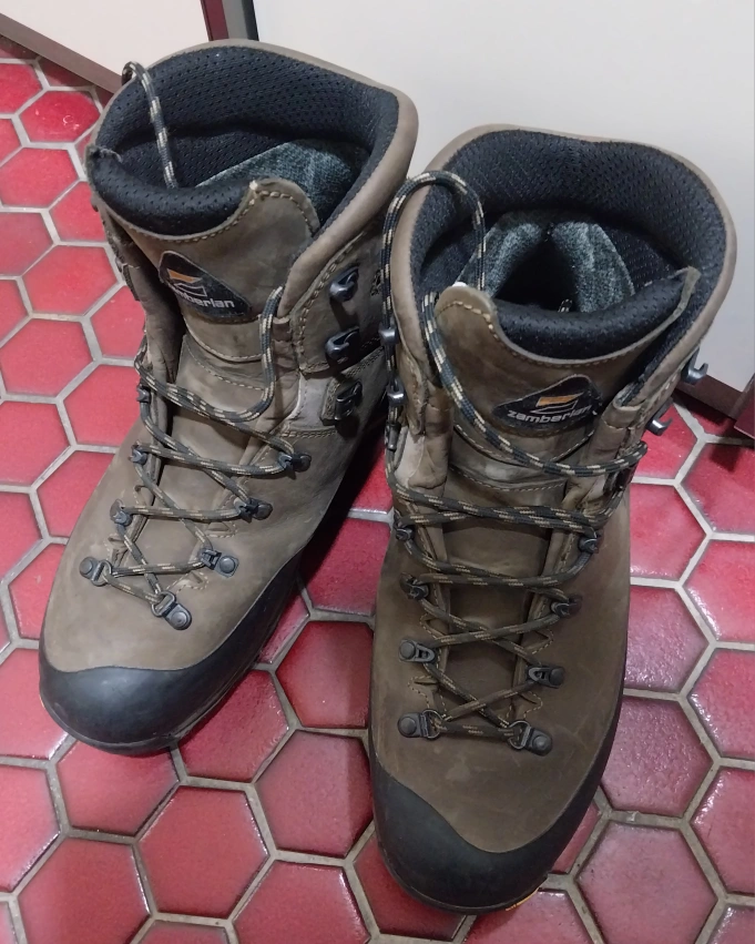 잠발란 가이드와이드 GTX RR 고어텍스 등산화 275mm | 명장동 | 스포츠/레저 | 당근 중고거래