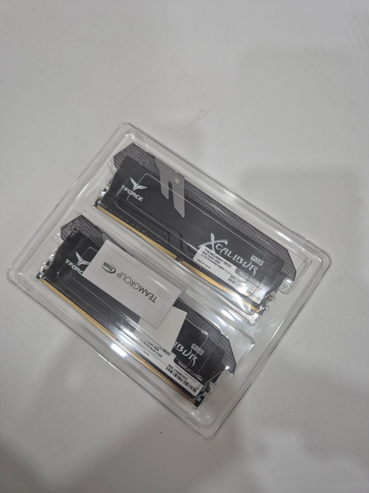 TeamGroup T-Force DDR4-3600 CL18 XCALIBUR RGB (8GB X2) | 중1동 | 디지털기기 ...
