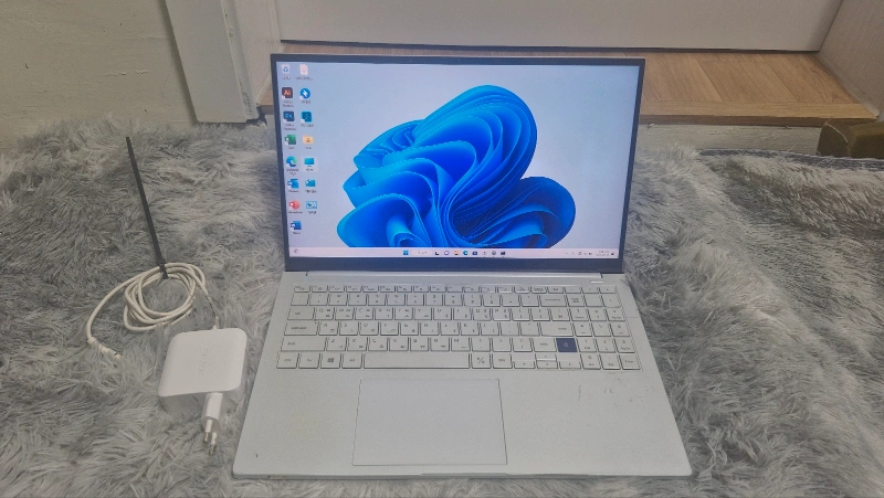 삼성 NT950XCJ-K38 15인치 노트북 (하자확인) | 벽진동 | 디지털기기 | 당근 중고거래