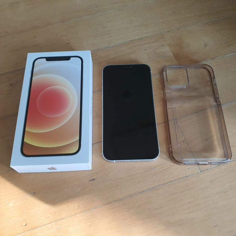 SKT 아이폰12 128GB | 흥해읍 | 디지털기기 | 당근 중고거래