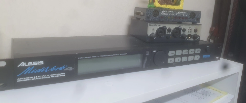 Alesis MIDI Verb 4 알레시스 미디 벌브 4 | 이펙터 | 보컬 일렉 리버브, 에코 등 | 수유동 | 디지털기기 ...