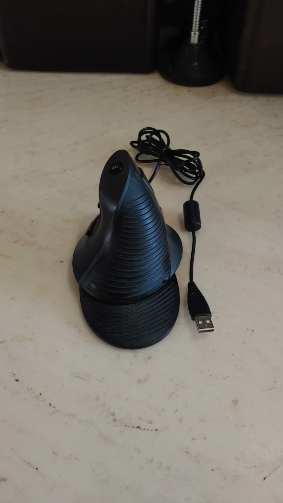 디럭스(Delux) 인체공학 버티컬(세로형) 마우스 M618 -태상씨앤아이 WM618 | 대봉2동 | 디지털기기 | 당근 중고거래