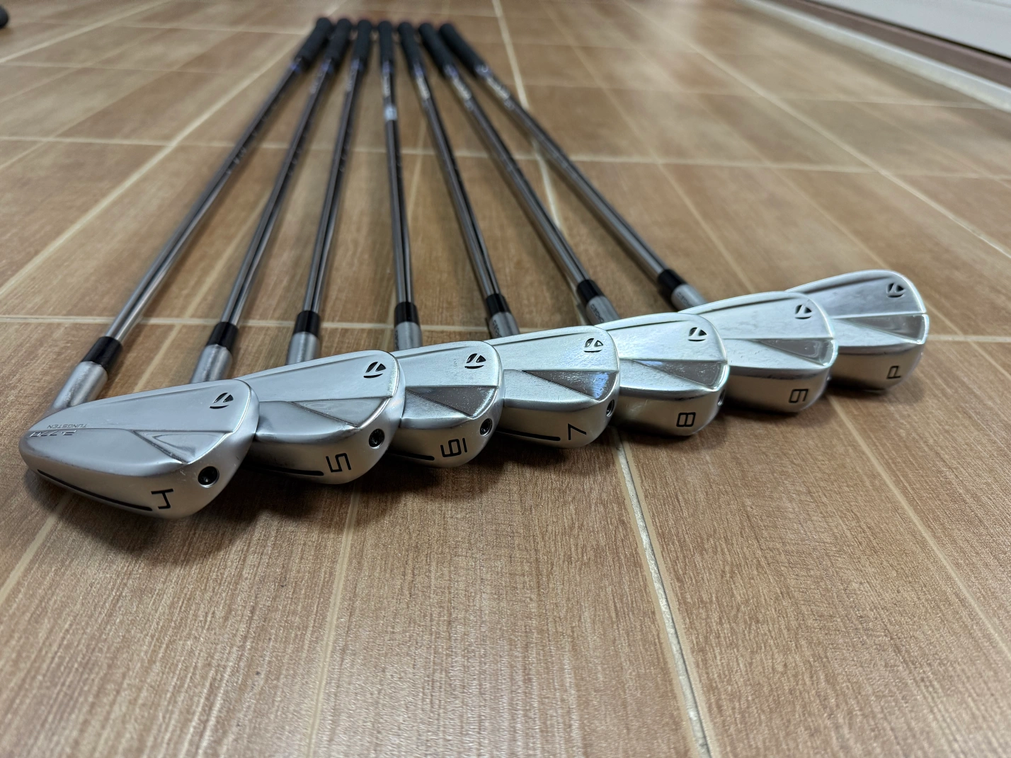 23년형 테일러메이드 P770 4~P s300 105g | 배방읍 | 스포츠/레저 | 당근 중고거래