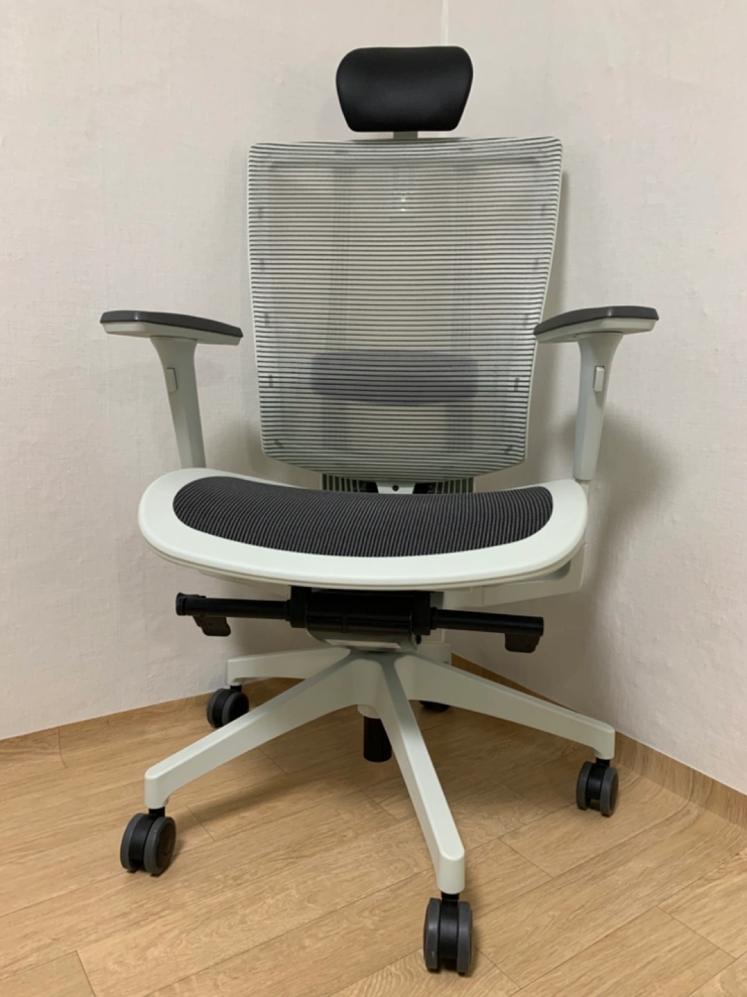듀오백의자 BR-200MW 듀오백 브라보 Airo 메쉬 사무용 컴퓨터 책상 의자 풀메쉬 회전의자 | 범계동 | 가구/인테리어 | 당근 중고거래