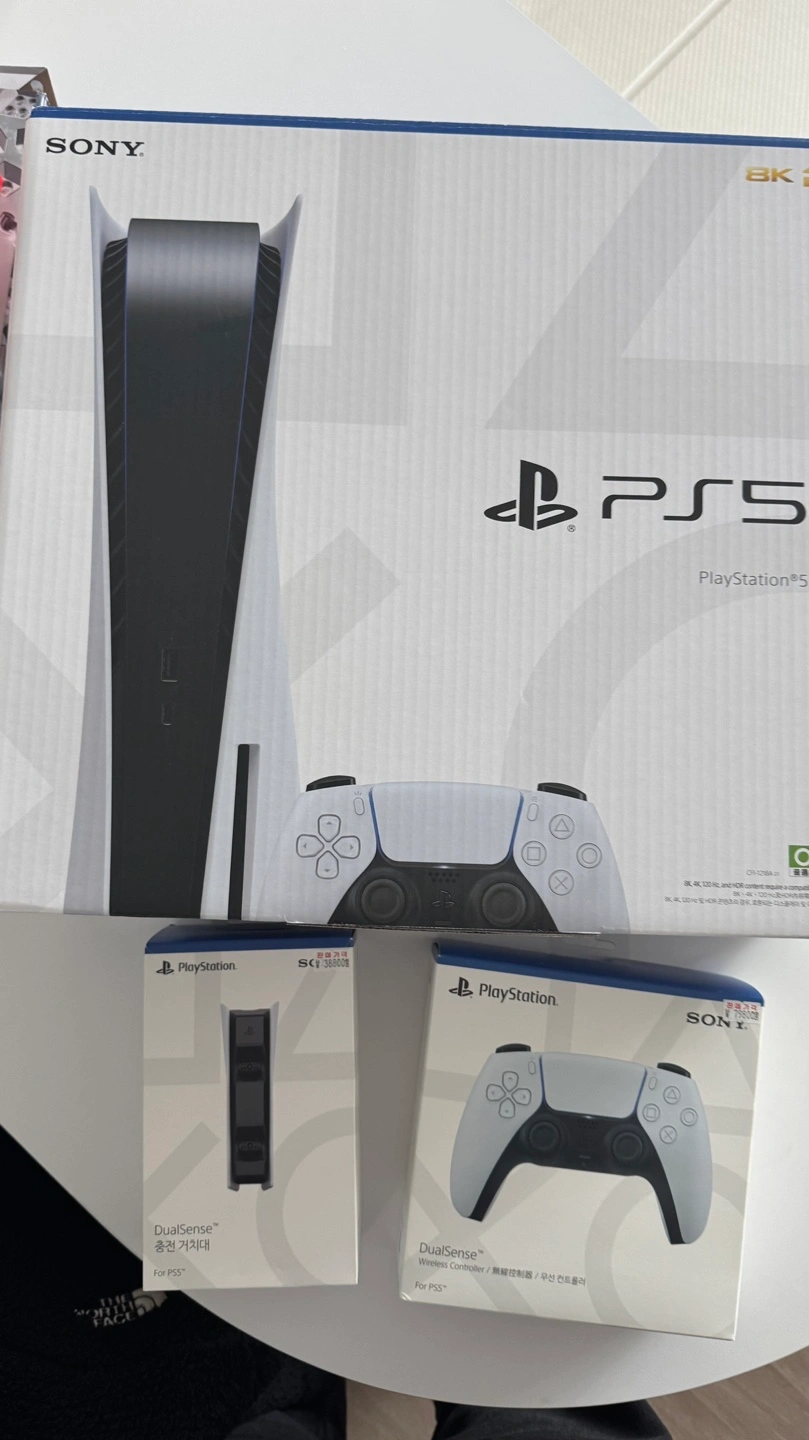 플레이스테이션5 1218A 본체, 듀얼센스 컨트롤러 2개, 거치대 세트 | 취미/게임/음반 | 당근 중고거래