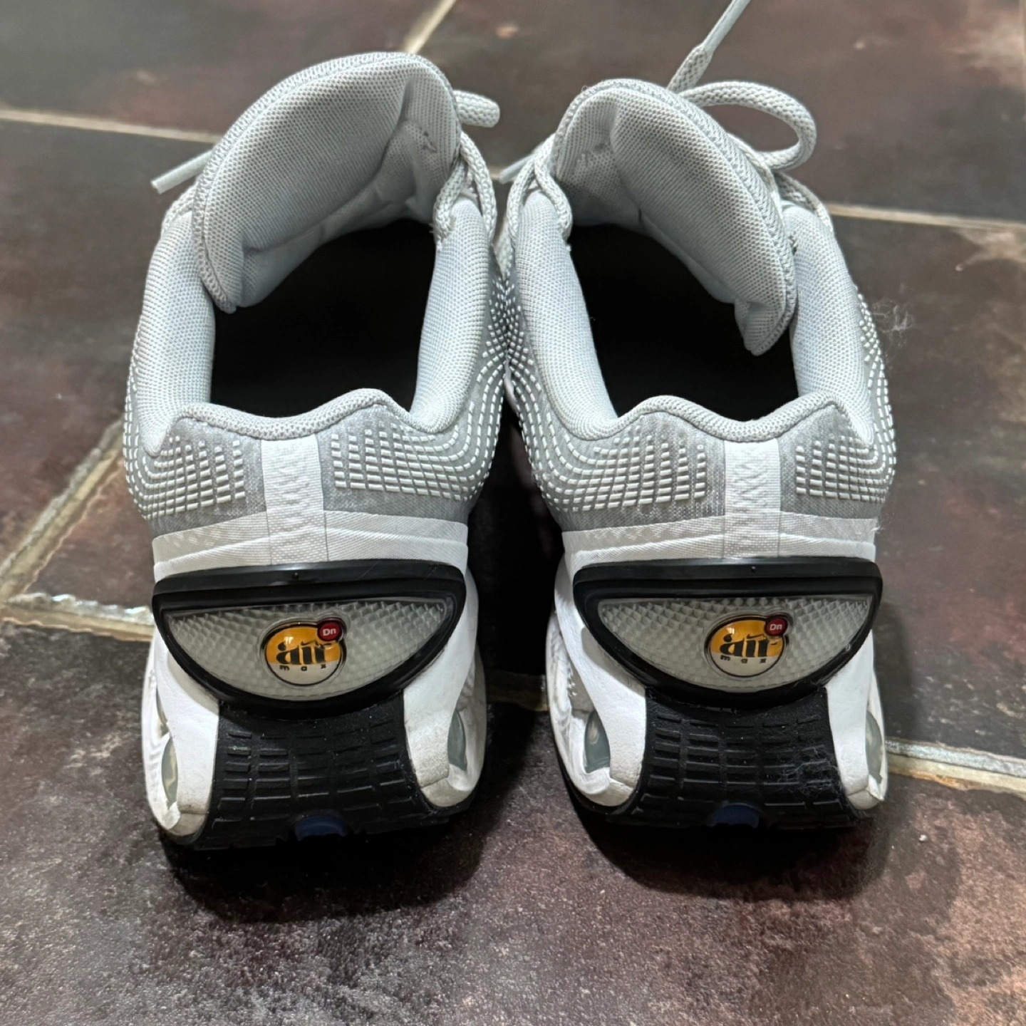 나이키 에어맥스 DN 남성 운동화 270 | 남성패션/잡화 | 당근 중고거래