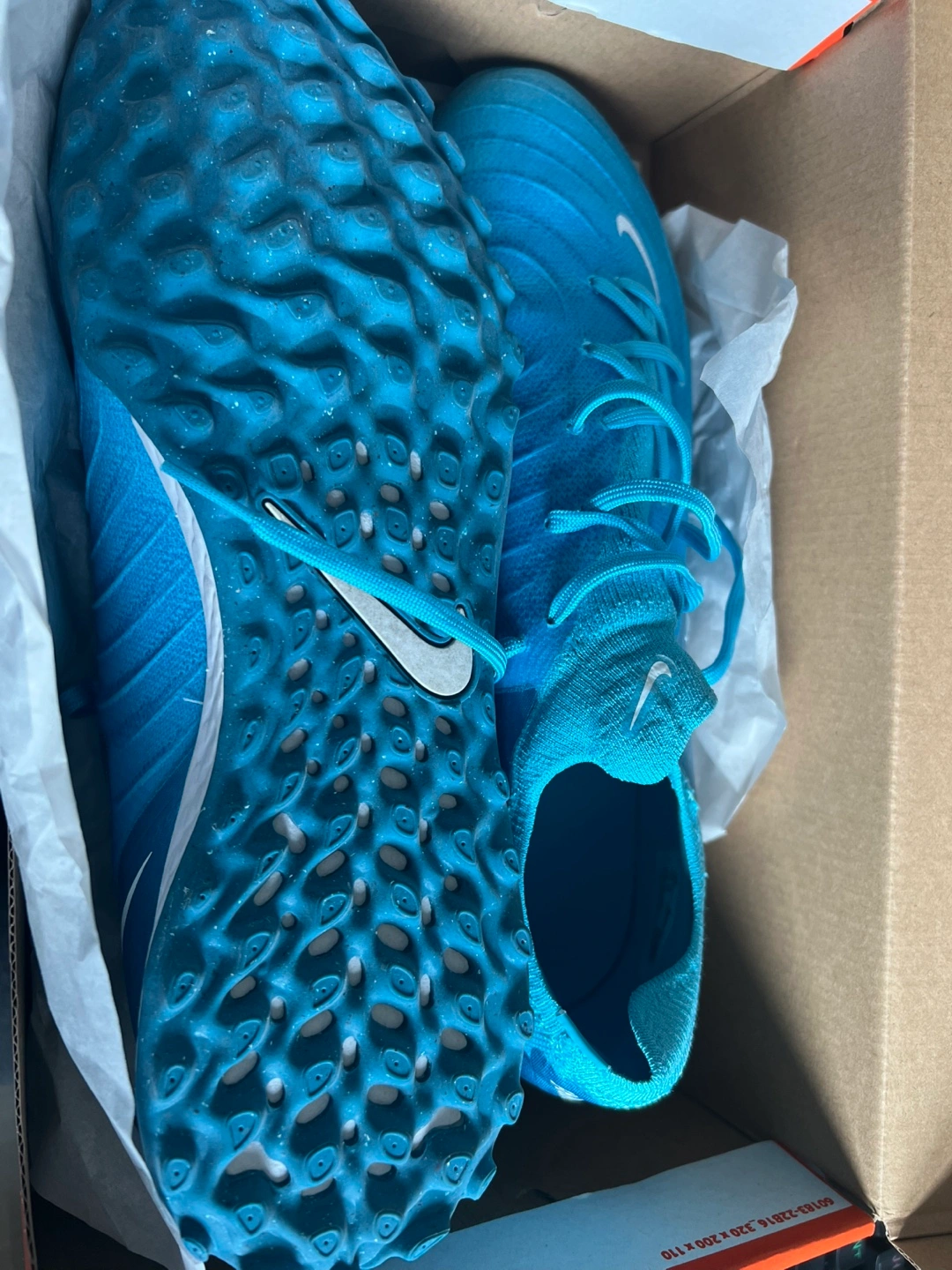 나이키 팬텀 Gx2 프로 TF 풋살화 280 새상품 | 내당동 | 스포츠/레저 | 당근 중고거래