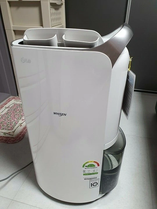 LG 휘센 인버터 제습기 DQ200PSAA | 진영읍 | 디지털기기 | 당근 중고거래