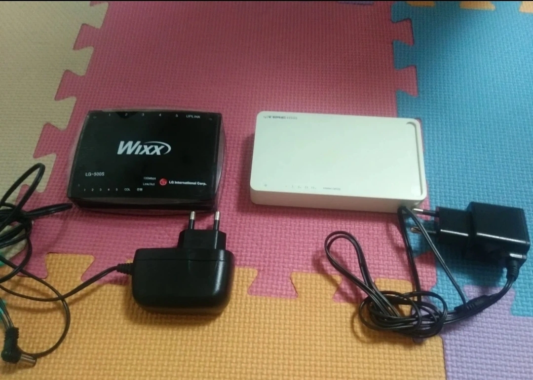 5포트 스위칭허브 2세트 일괄판매.(iptime h505 + lg 500s) 전원아답타 포함 | 상동동 | 디지털기기 | 당근 중고거래