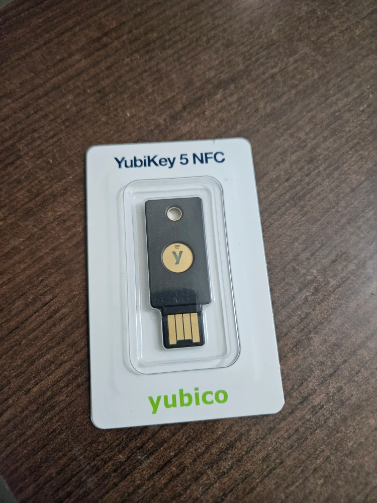 미사용 YubiKey 5 NFC 계정보안 끝판왕 어드민 보안 root 보안 | 광교2동 | 디지털기기 | 당근 중고거래