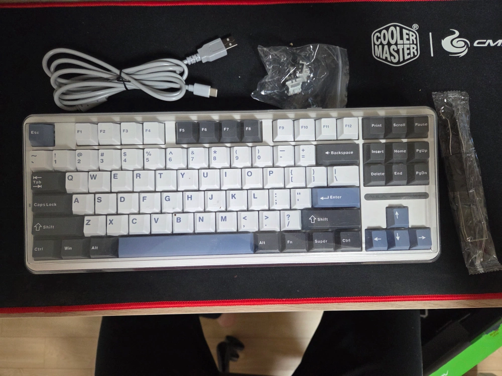 독거미 alua f87 pro 그레이 / 그레이V4(회목축) 판매 | 반송동 | 디지털기기 | 당근 중고거래