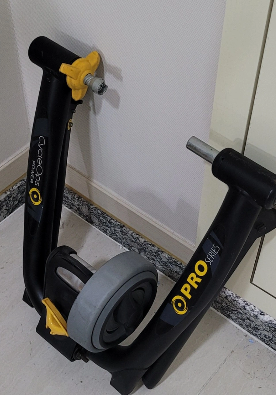CycleOps Pro Series 파워 트레이너 자전거로라 고정로라 싸이클로라 | 현풍읍 | 스포츠/레저 | 당근 중고거래