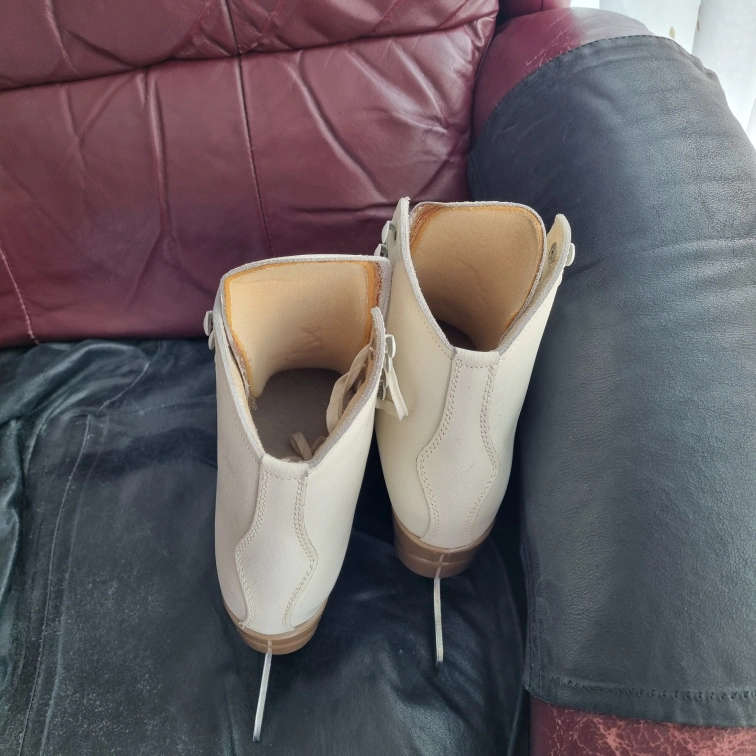 여성피겨스케이트 | 스포츠/레저 | 당근 중고거래