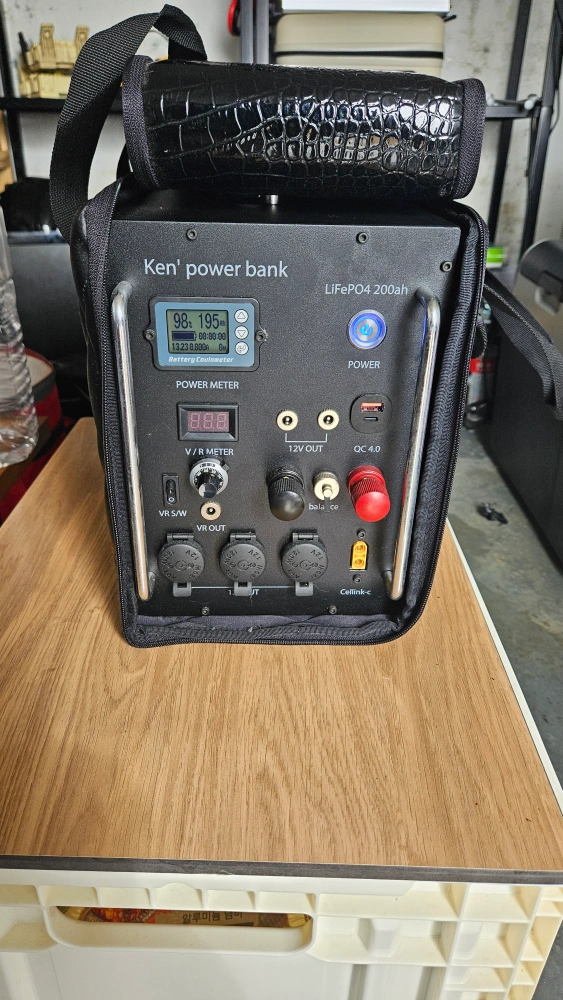Ken' power bank 200ah, 2000W 인버터 | 디지털기기 | 당근 중고거래