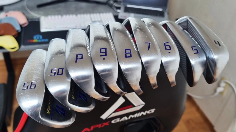 v300 8세대(5-p, 50, 56) + 6세대 4번 + 커버 일괄 판매햅니다 | 스포츠/레저 | 당근 중고거래