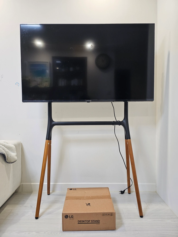 LG 50UR8250KNA 스탠드형 TV | 오금동 | 생활가전 | 당근 중고거래