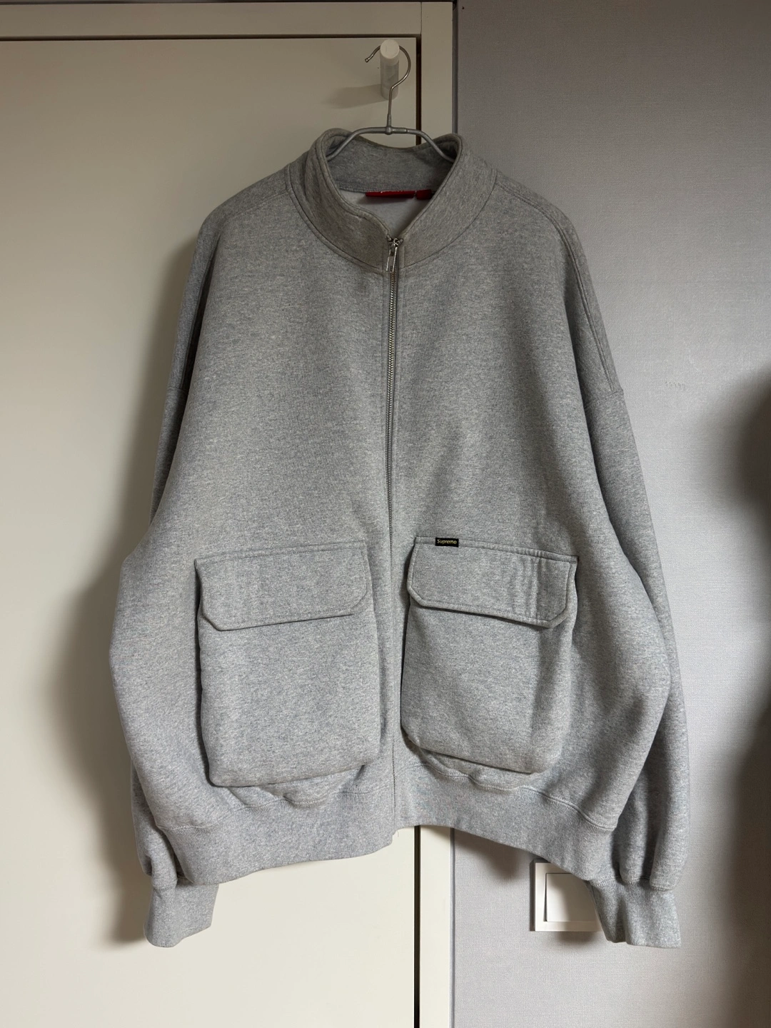 23FW 슈프림 카고 포켓 집업 L 사이즈 - 헤더 그레이 | 남성패션/잡화 | 당근 중고거래