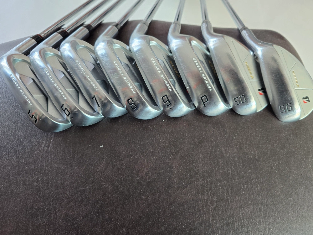 v300 9세대nspro 950s 8아이언 | 스포츠/레저 | 당근 중고거래