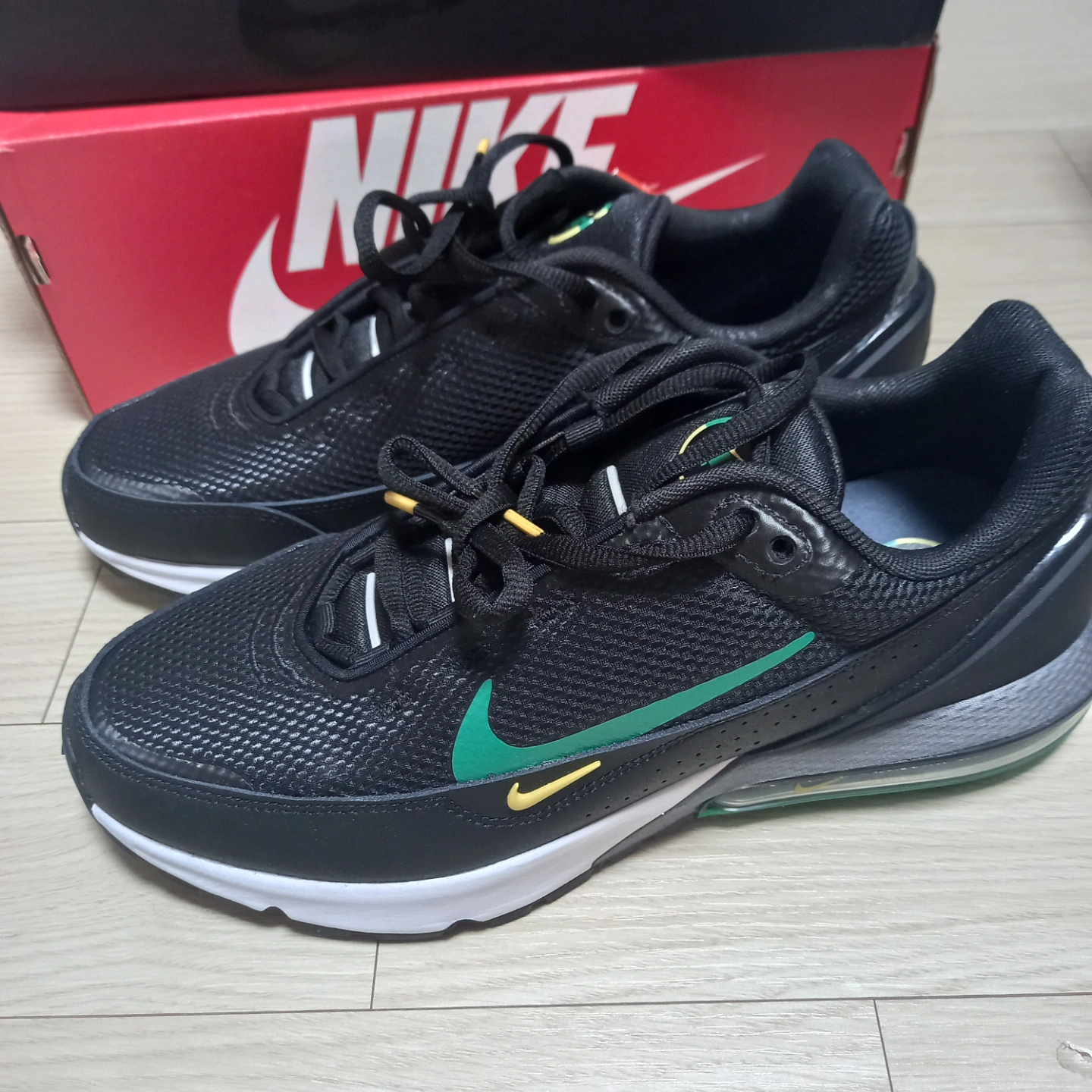 275(us9.5) 나이키 에어맥스 펄스 | 가락1동 | 남성패션/잡화 | 당근 중고거래