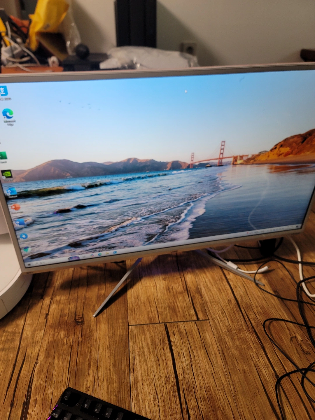 Udea 모니터 32인치 팔아요 | 장유3동 | 디지털기기 | 당근 중고거래