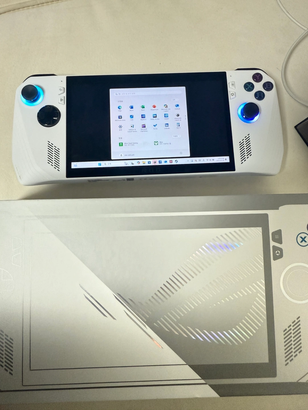 ASUS ROG Ally UMPC +무선키보드 | 디지털기기 | 당근 중고거래