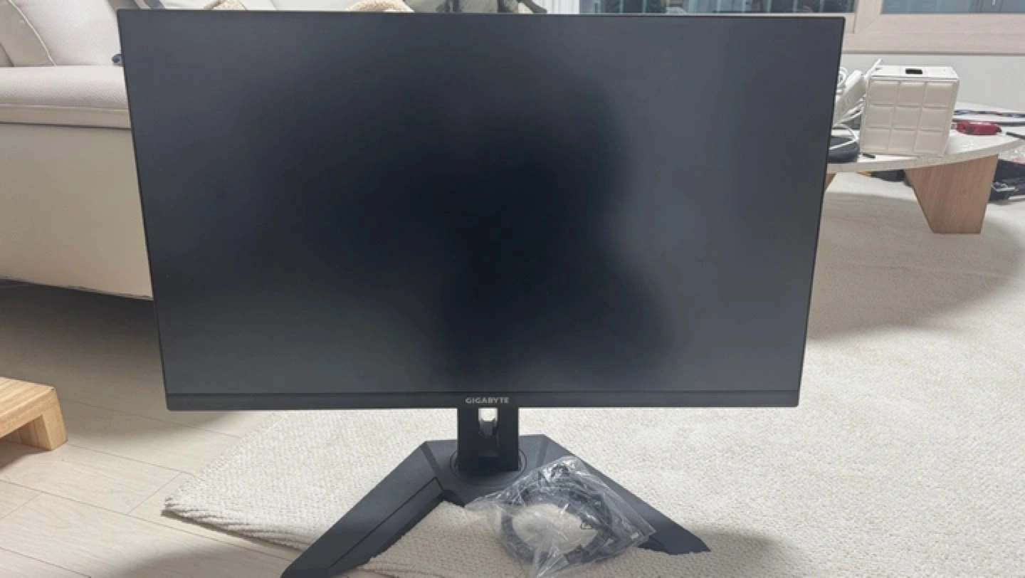 기가바이트 M32U 4K 144 게이밍 모니터 | 디지털기기 | 당근 중고거래