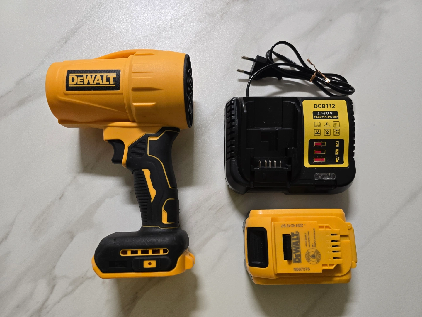 디월트 무선 송풍기 세트 | 디지털기기 | 당근 중고거래