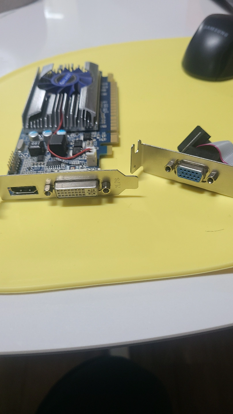 gt610 그래픽카드 hdmi dvi crt 단자 사용 | 디지털기기 | 당근 중고거래