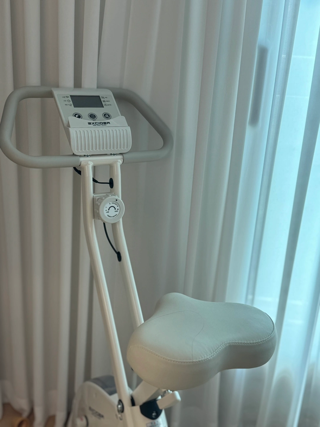 Excider 엑사이더 접이식 실내 자전거 크림색 | 스포츠/레저 | 당근 중고거래