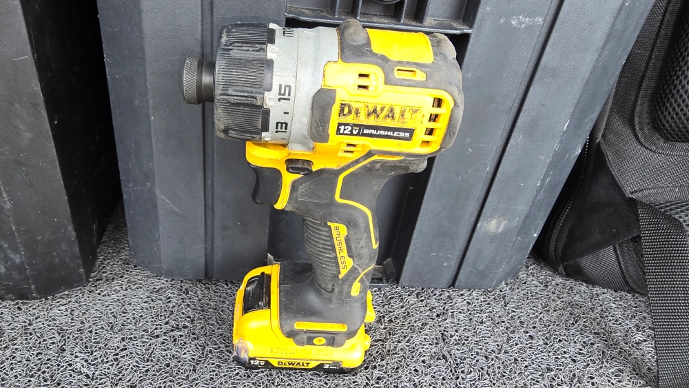 DeWalt DCF601 충전 스크류드라이버 | 생활가전 | 당근 중고거래